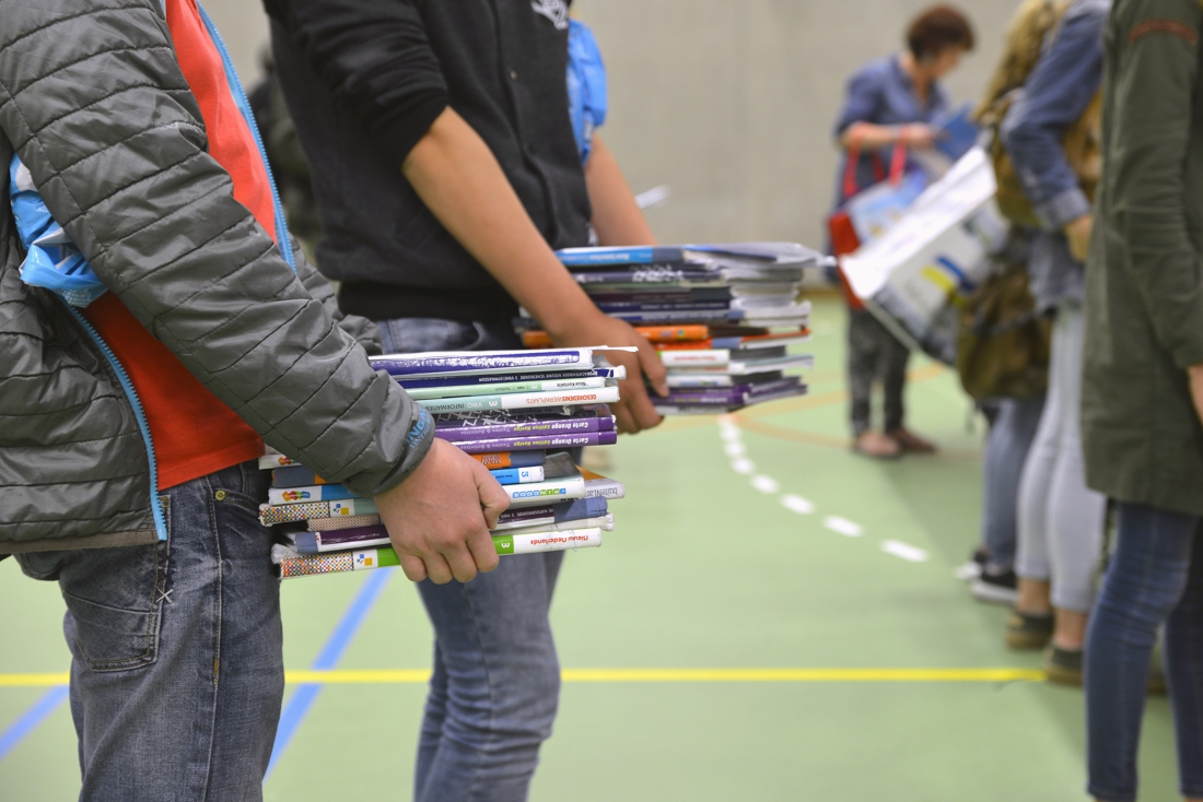 1,2 miljoen leerlingen en 164.000 personeelsleden opnieuw naar school ...
