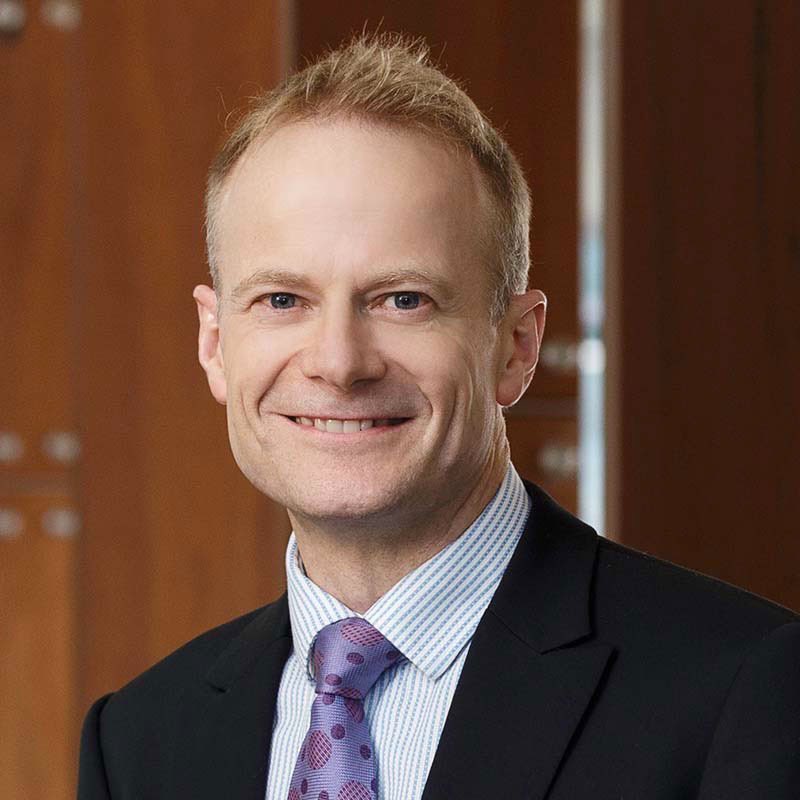Hij ontdekte een revolutionaire behandeling voor kanker, en moest die ...