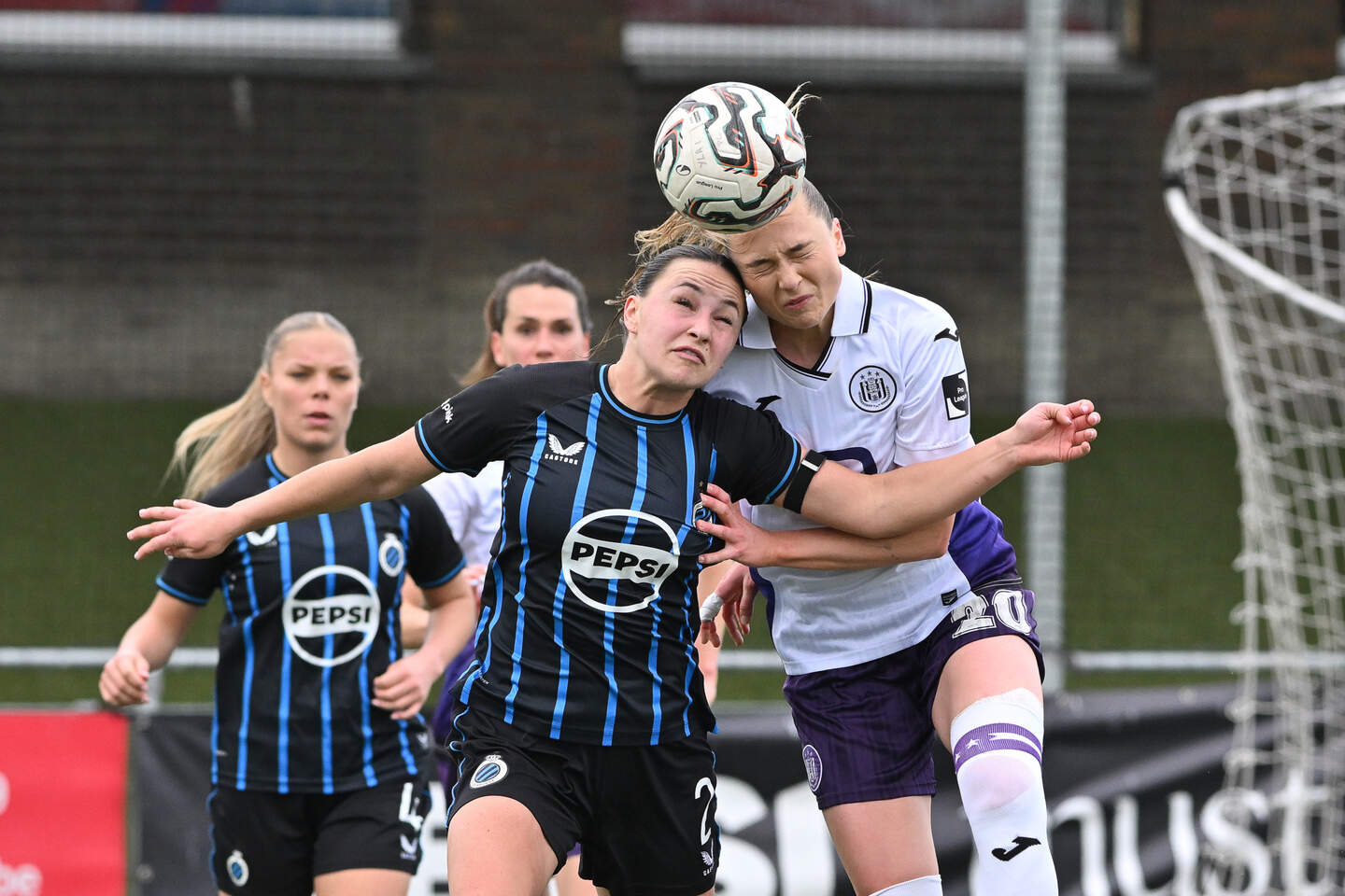 “We hebben ons lot weer in eigen handen”: Anderlecht-vrouwen doen op ...