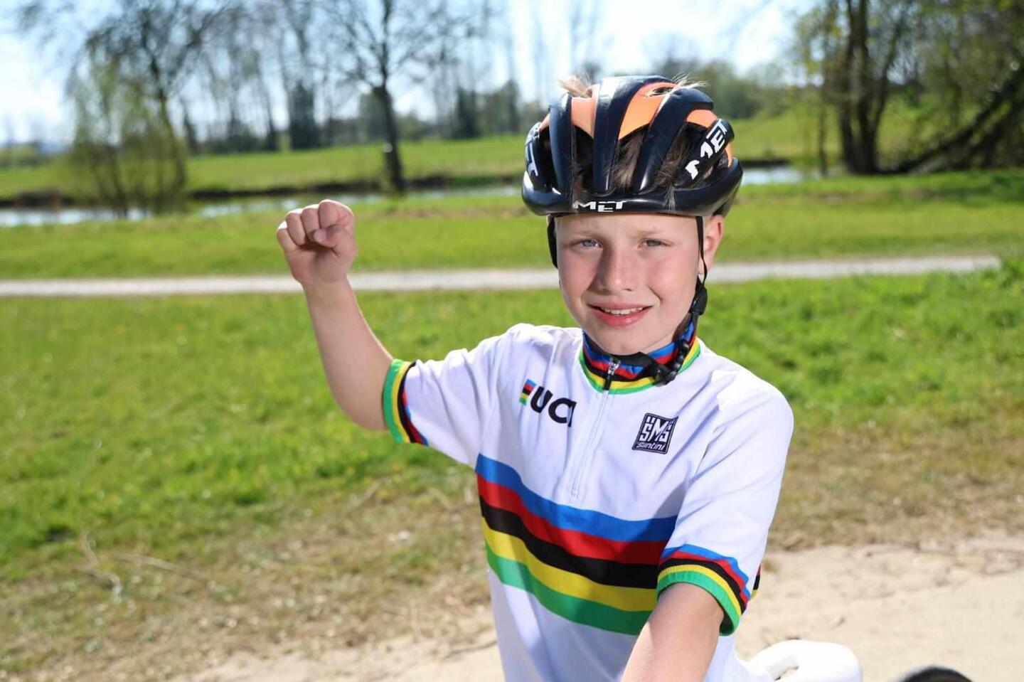 Charles-Victor (9) was de laatste die Pogacar voorbijreed voor hij de ...