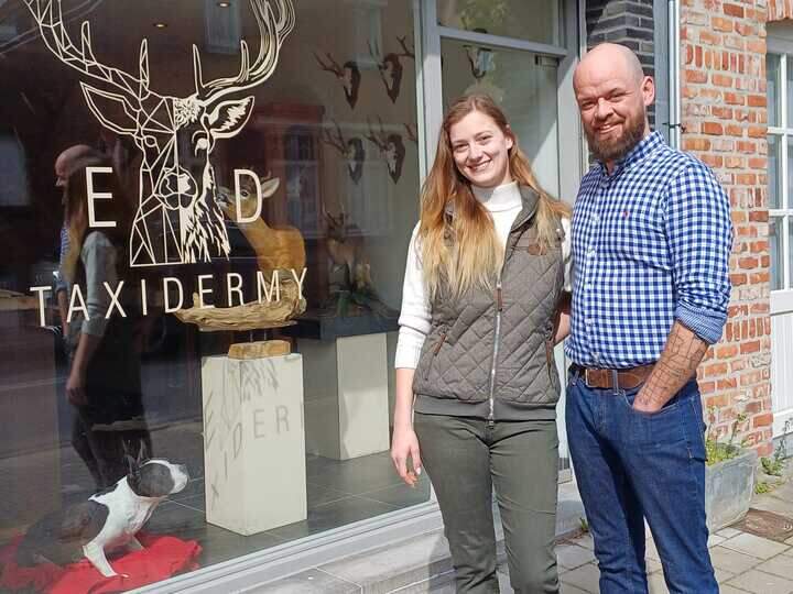 Elias (34) opent taxidermie-atelier in centrum: “Ik wil een mooie ...