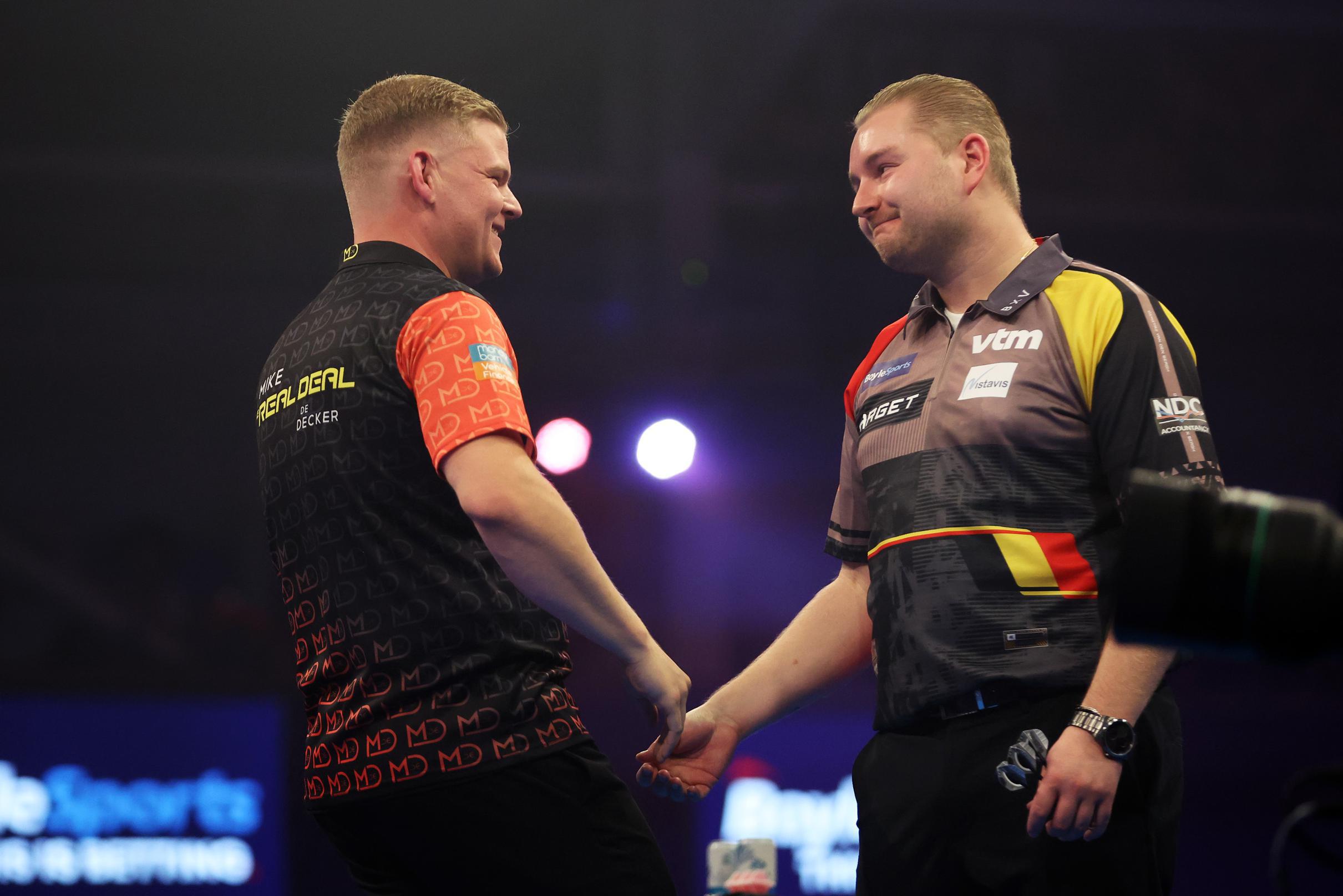 Van den Bergh en De Decker wachten potentiële clashes met Van Gerwen en ...