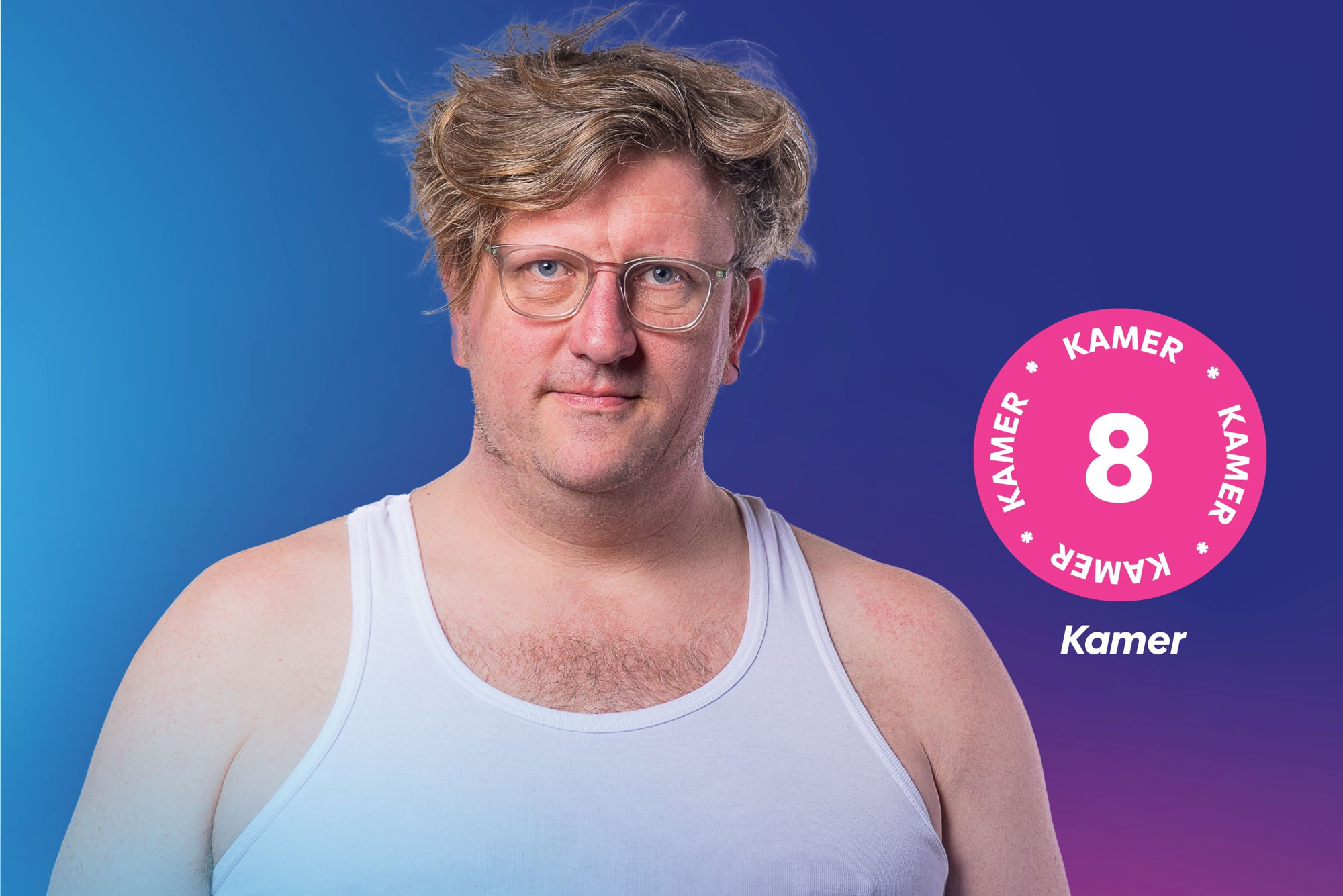 Open VLD-kandidaat poseert in ‘marcelleke’ op affiche, en dat blijft ...