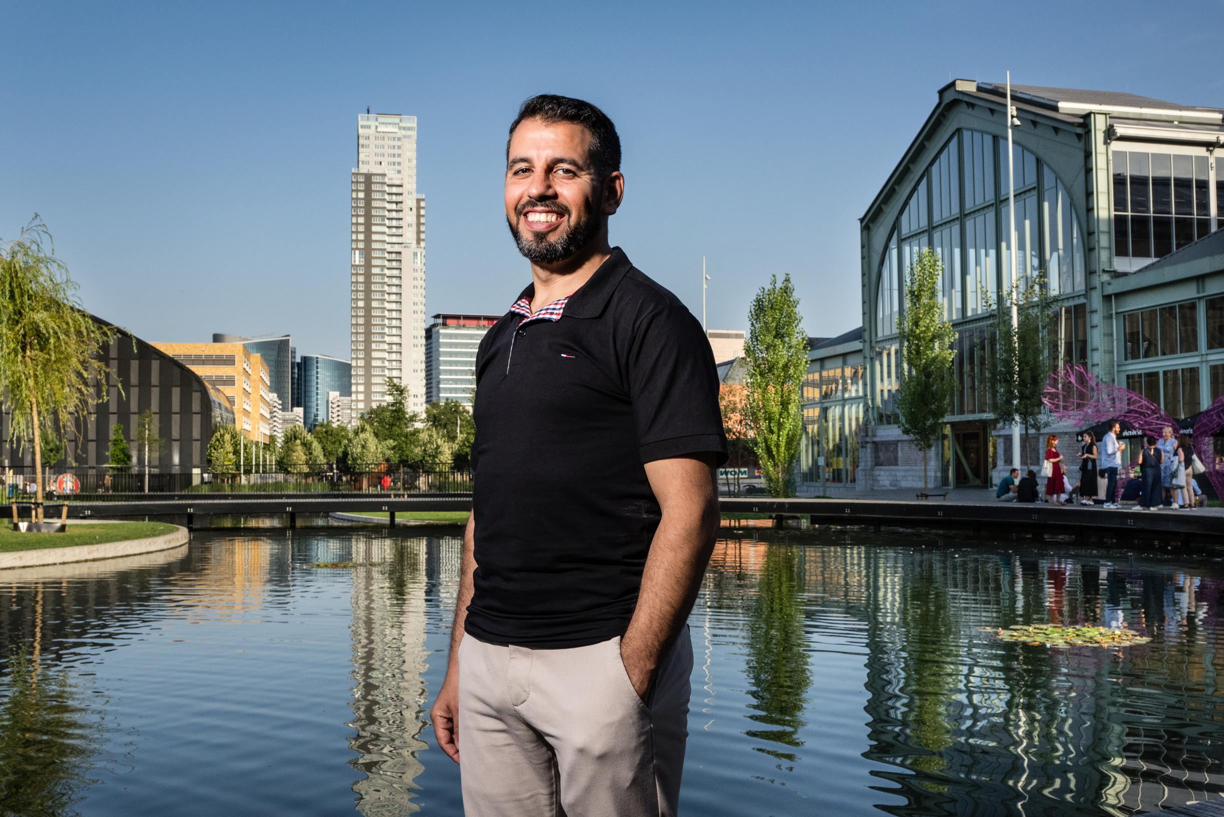 Vlaams Parlementslid Kasmi dient klacht in wegens “hardhandig ...