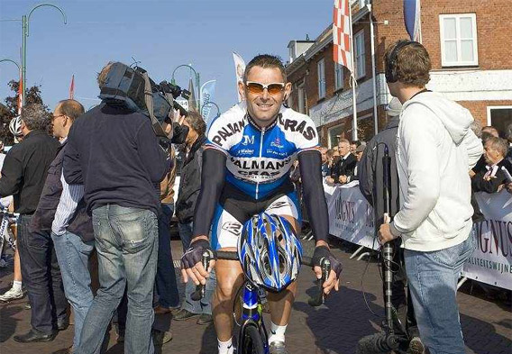 Geert Omloop rijdt in Putte-Kapellen laatste profkoers | Nieuwsblad