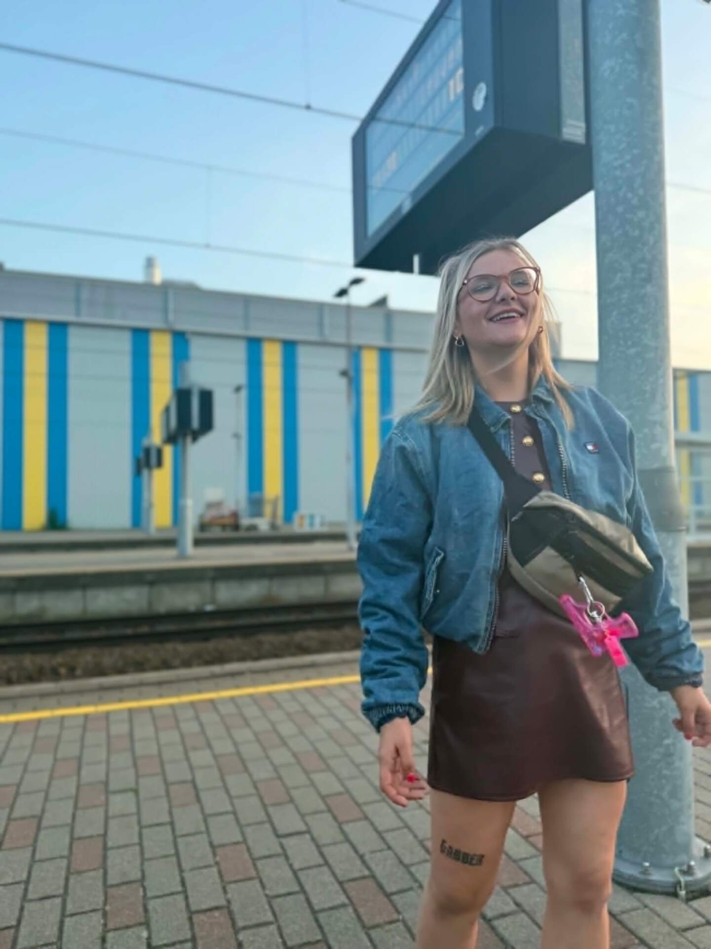 Emma (25) wordt met partner en vriend in elkaar geslagen na avond uit ...