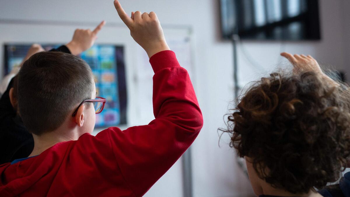 Schooltoeslag teruggevorderd voor meer dan 8.000 leerlingen die te vaak ...