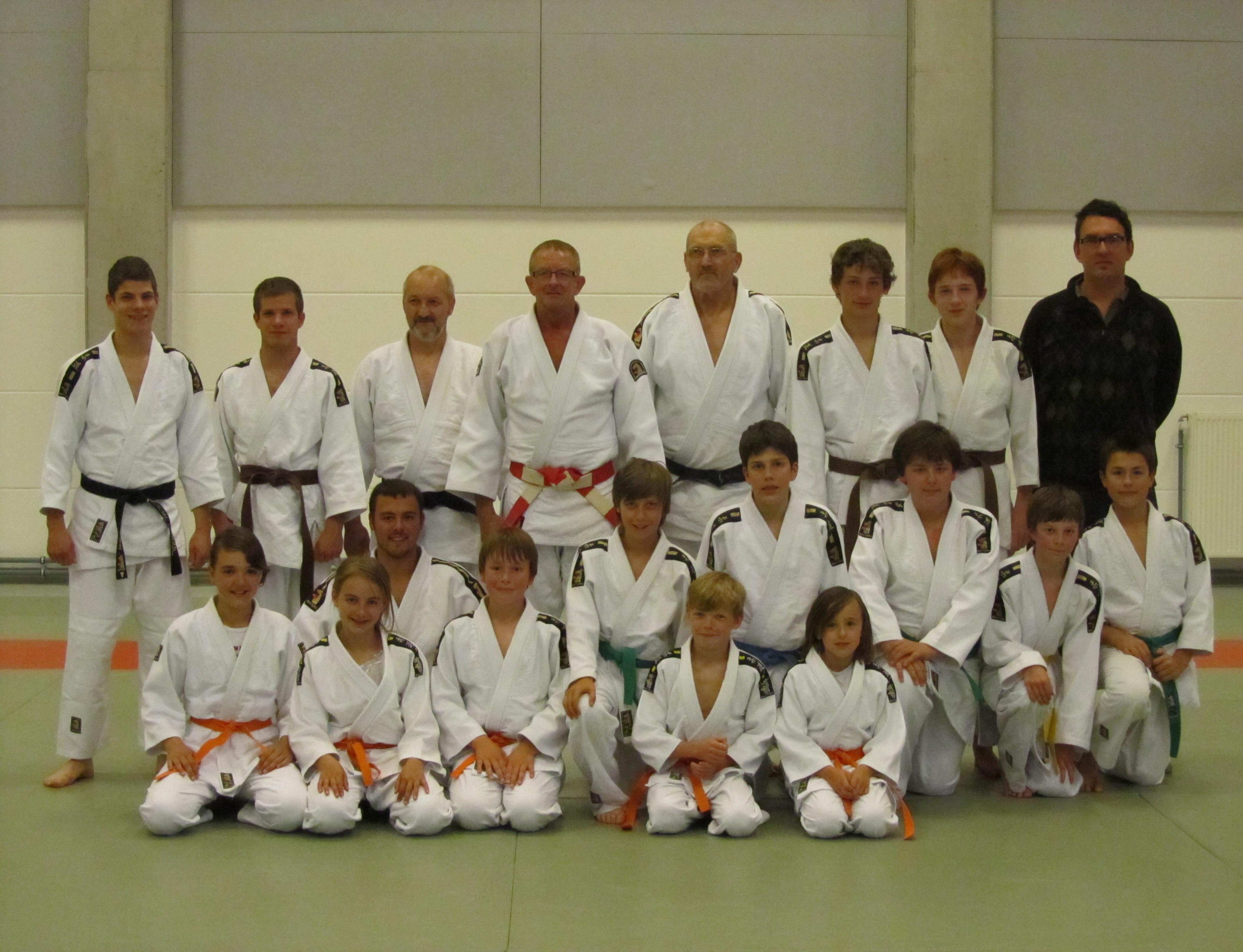 VERENIGING. Carnavalsgroep Club 69 | Nieuwsblad