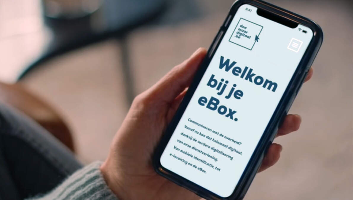 Forse kritiek op communicatie over boetes via eBox: “Plots deurwaarder ...