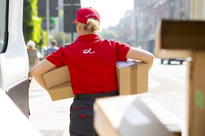 Postzegel wordt vanaf 2025 weer duurder, pakje kost 1 euro extra ...