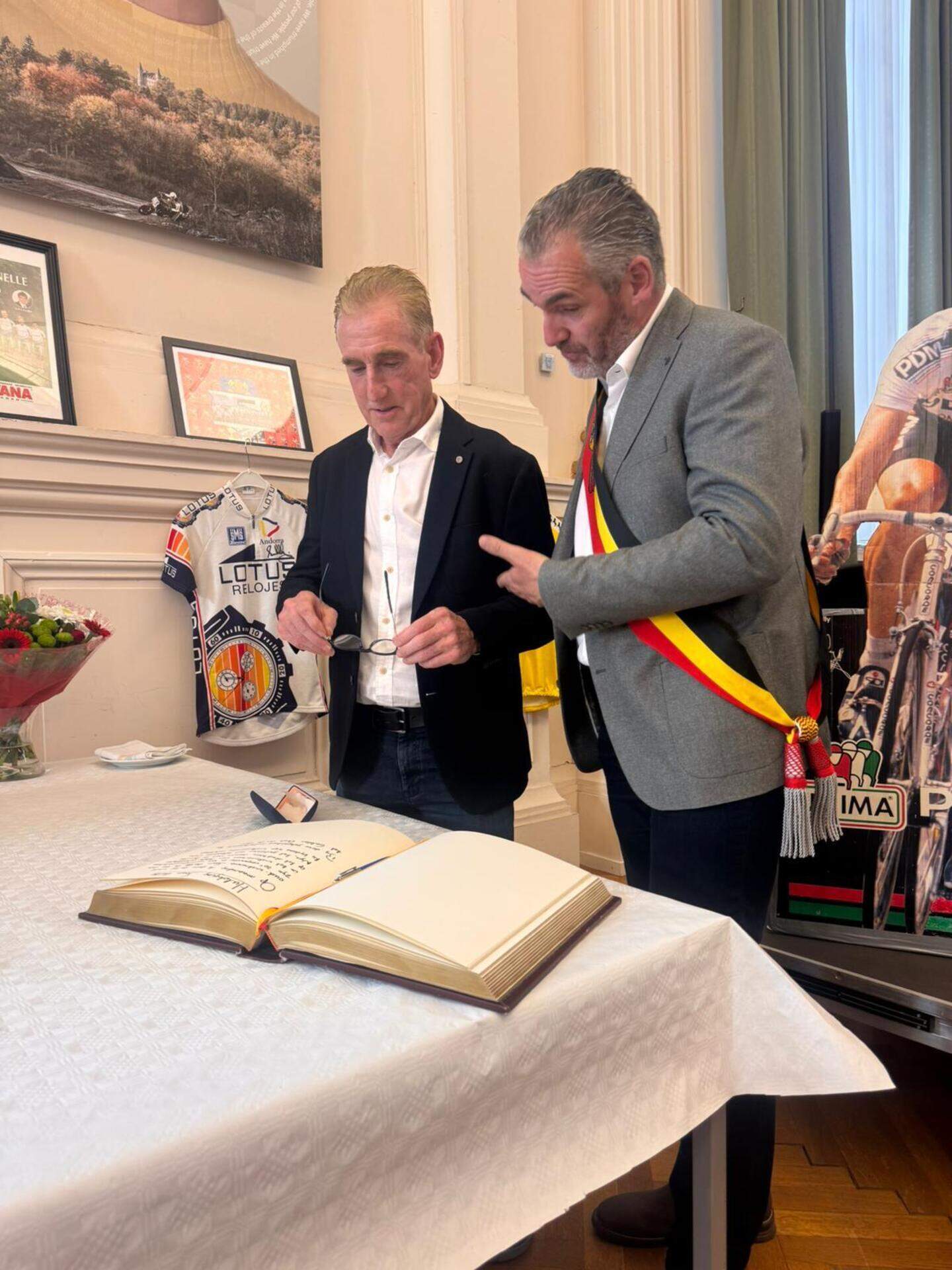Zennestad huldigt wielerlegende Sean Kelly: “Vilvoorde voelde als een ...