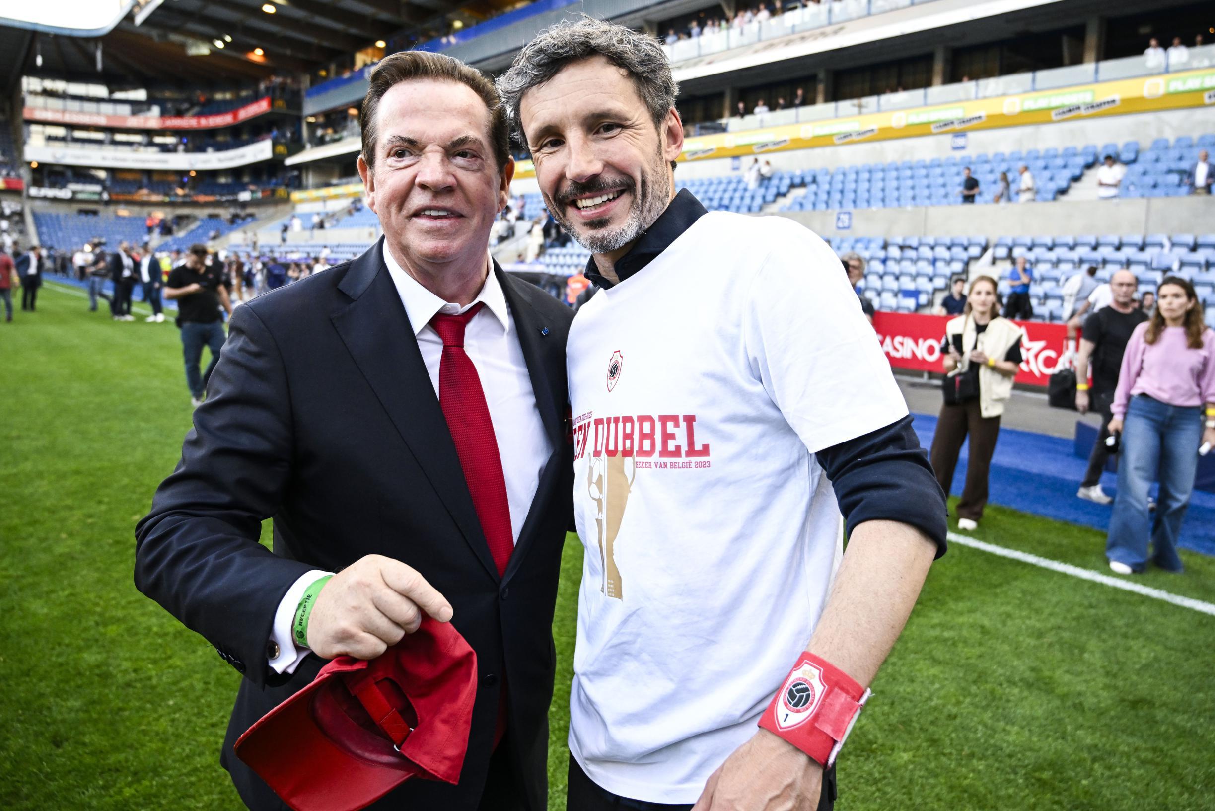 Hoe Mark van Bommel zijn ploeg naar absolute top leidde, ook al leek ...