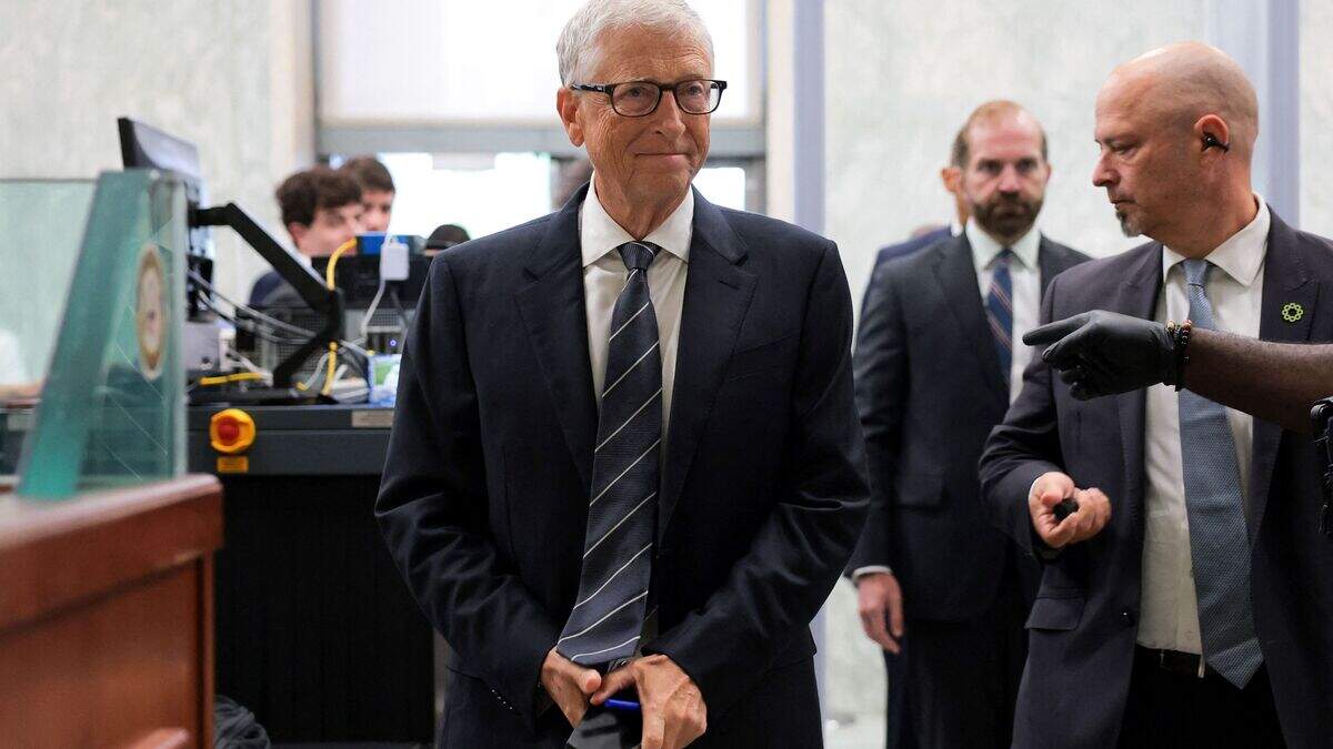 Bill Gates moet voor Congres overspel toegeven: "Ik ontdekte dat ...