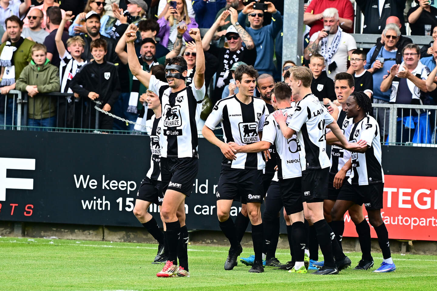 Dominant Eendracht Aalst Lede dwingt promotie af: “Ik denk niet dat ...