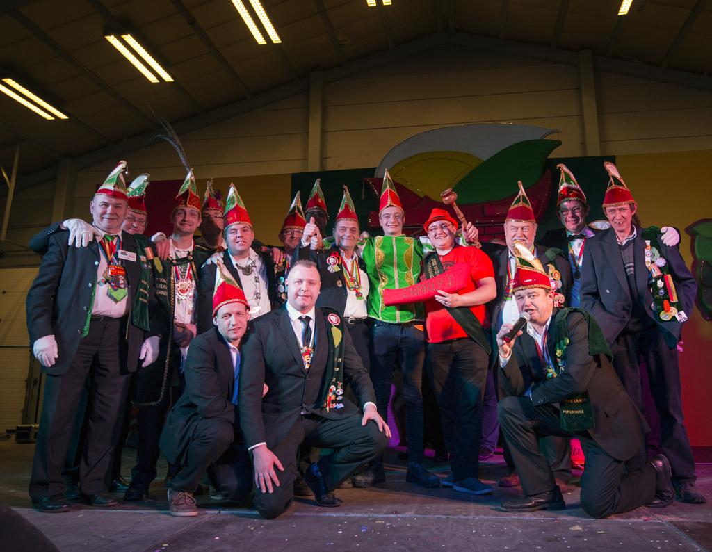 Charly kroont zich tot prins carnaval | Nieuwsblad