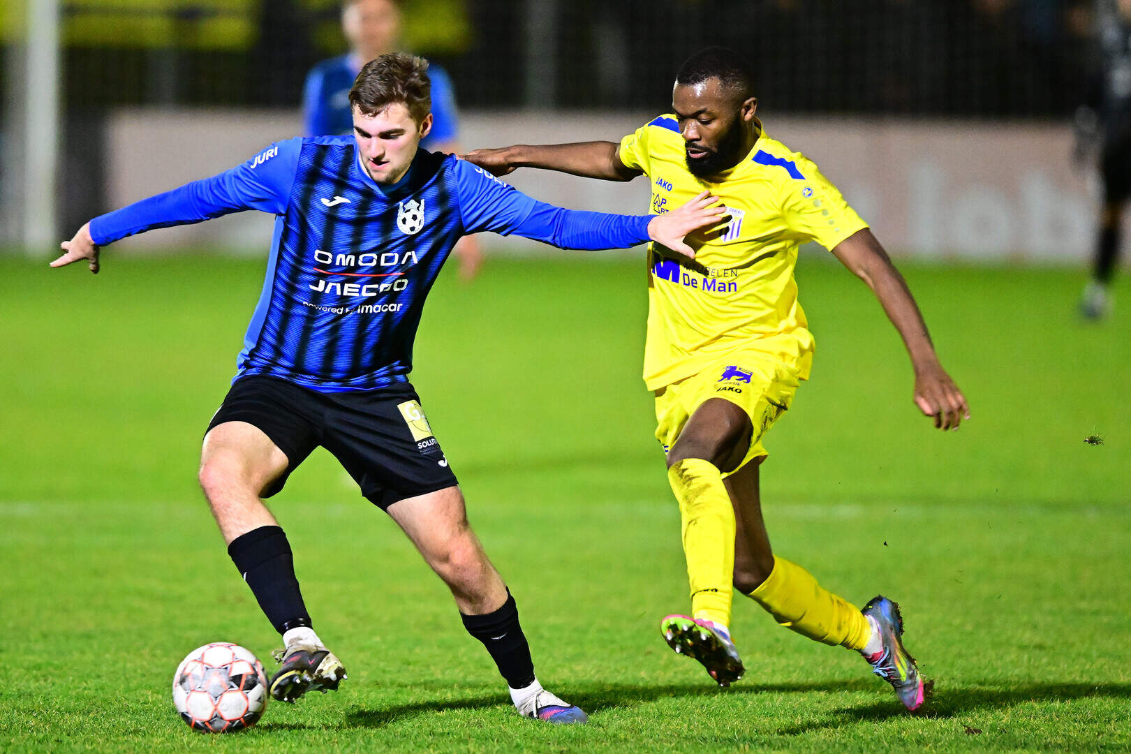 KFC Voorde-Appelterre haalt nieuwe spits bij FC Lebbeke | GVA