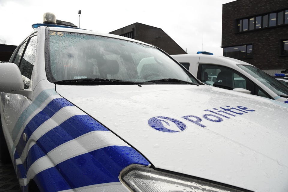 Dievegge verstopt kousen in schoenen en steelt nog spullen | Nieuwsblad