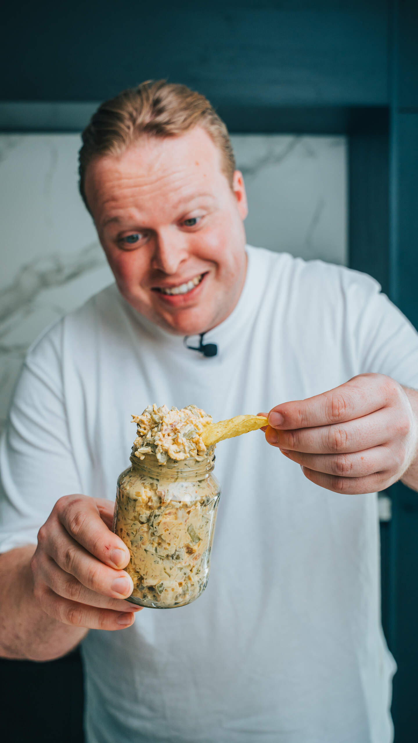 Topchef Timon Michiels test viraal recept voor pickle dip: “Ideaal voor ...