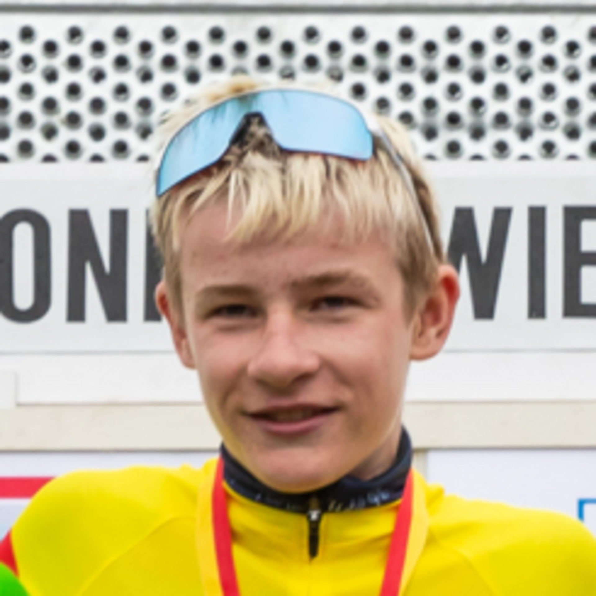 Twee Nederlanders sprinten om zege in Prins der Nieuwelingen, Waal wint ...