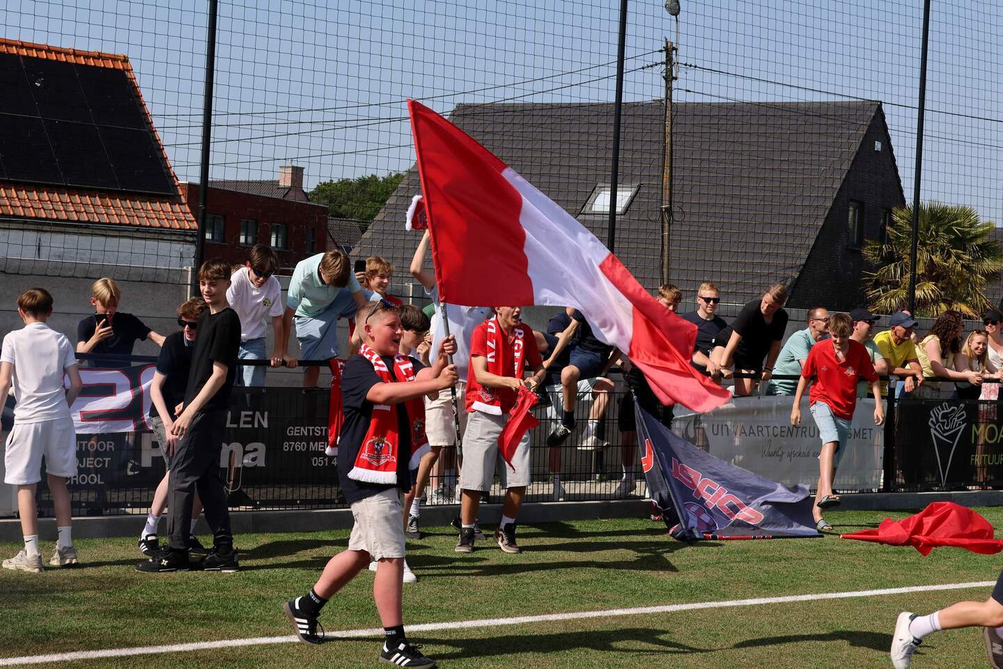 “Een week geleden was ik nog te ziek om te gaan werken”: KZ Dentergem ...
