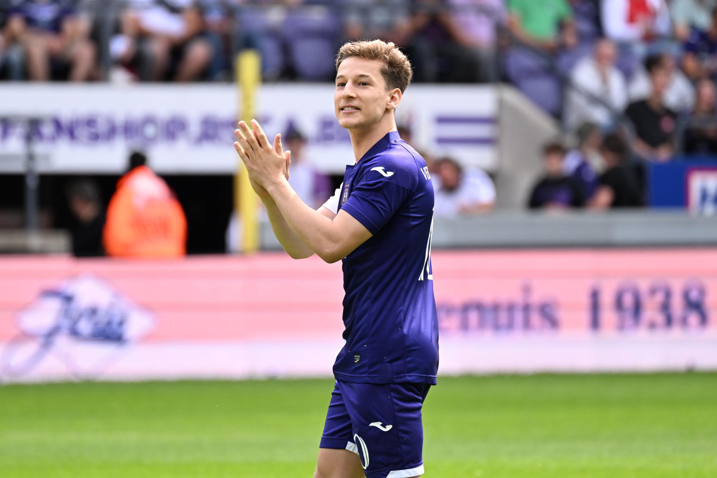 Officieel: Yari Verschaeren tekent nieuw contract bij Anderlecht tot ...
