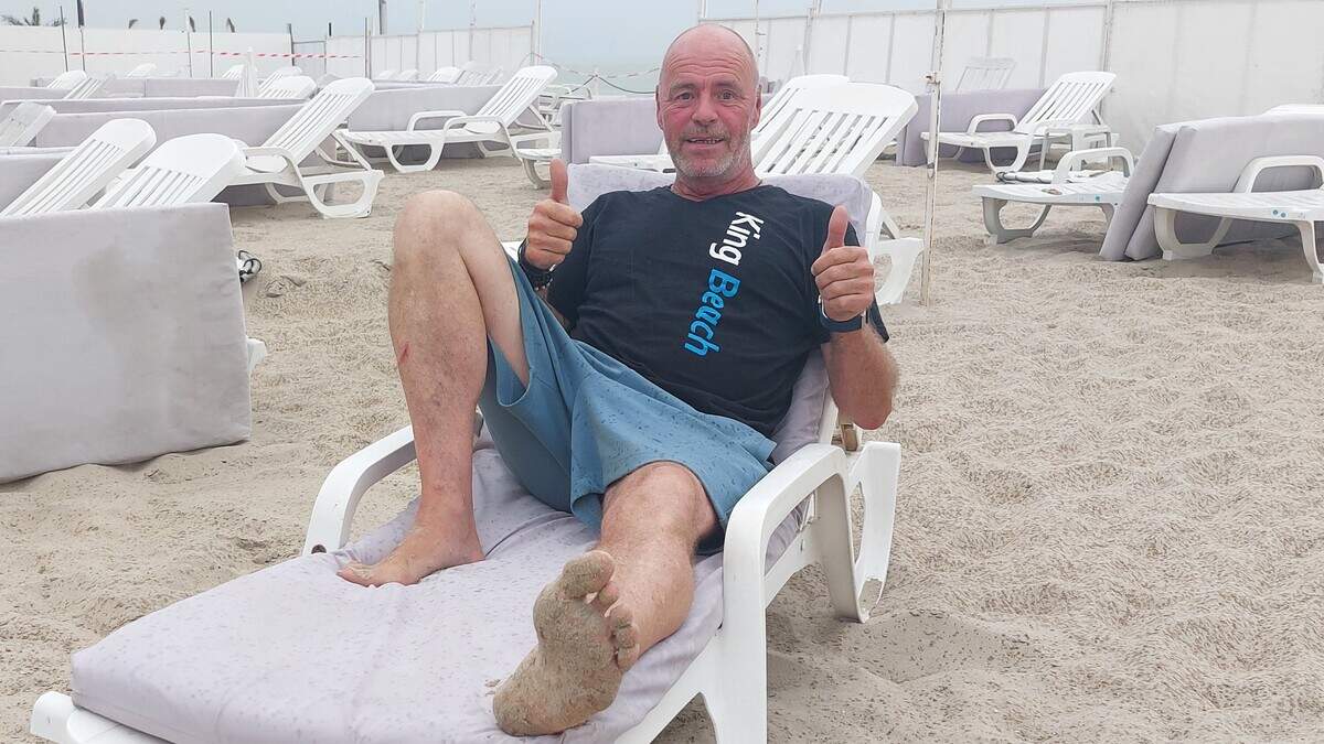 Beachbaruitbater Matty (59) is bezig aan zijn laatste zomer op het ...