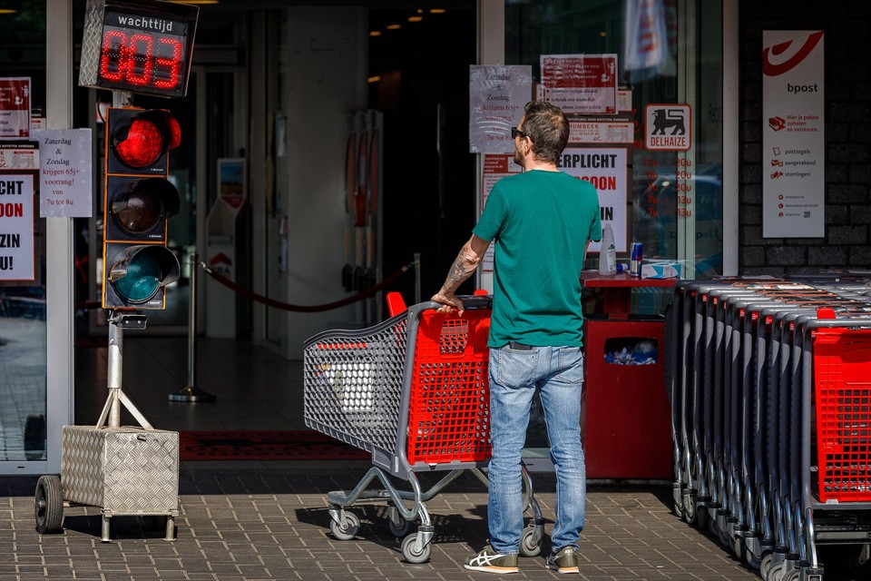 Delhaize geplaagd door lege rekken: “pas over 2 weken rekken opnieuw ...