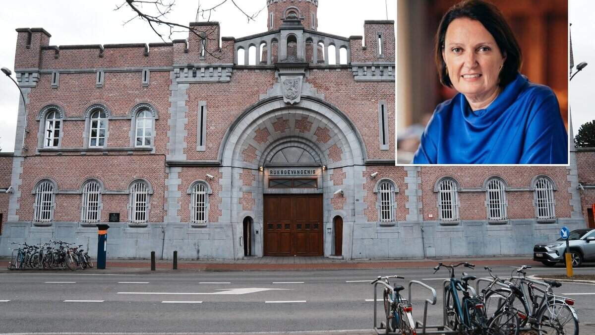 Medewerkster zorgdienst naar spoed na slag van geïnterneerde in Gentse ...