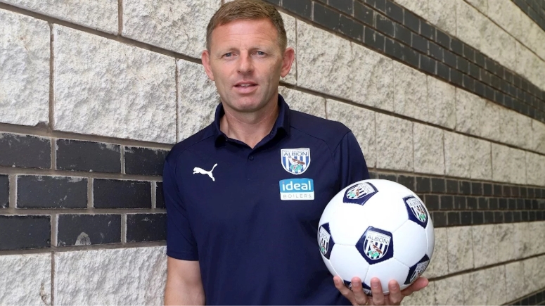 Assistent-trainer verlaat Rode Duivels voor Engelse tweedeklasser, bond ...