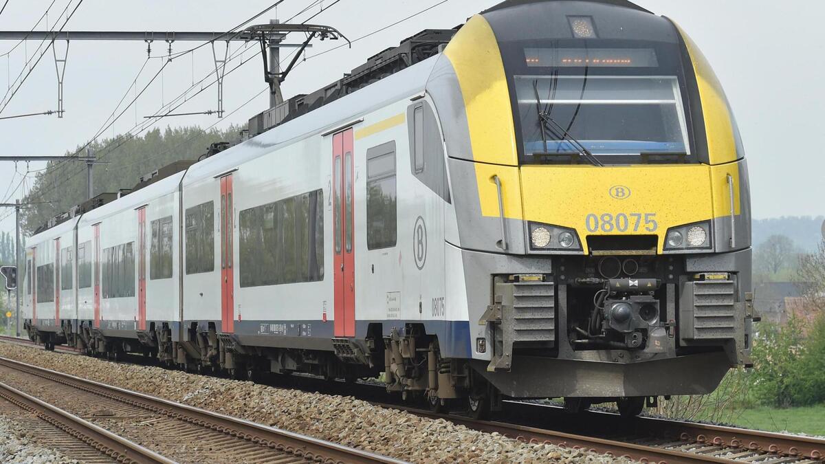 Politie-interventie op trein in station Leuven | Nieuwsblad