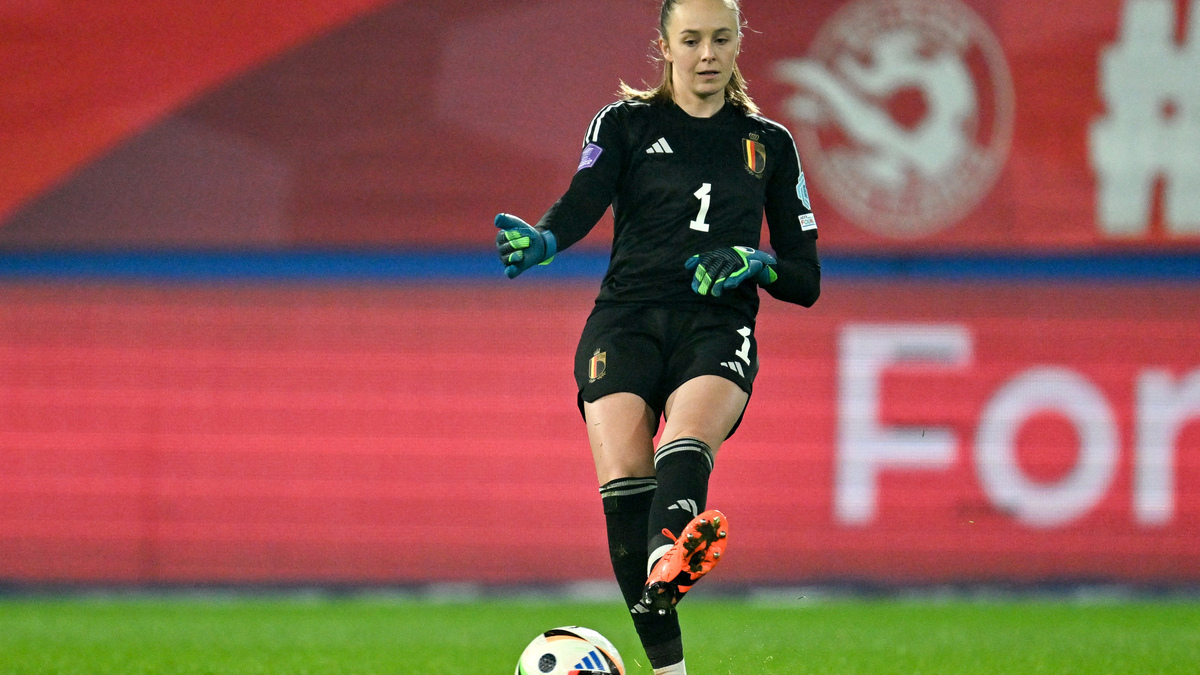 Mooie transfer voor de doelvrouw van de Red Flames: Lisa Lichtfus trekt ...