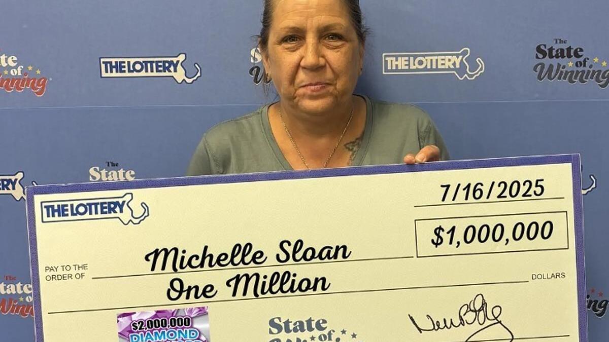 Vrouw denkt dat ze 10.000 dollar heeft gewonnen met lotto, dan ziet ze ...