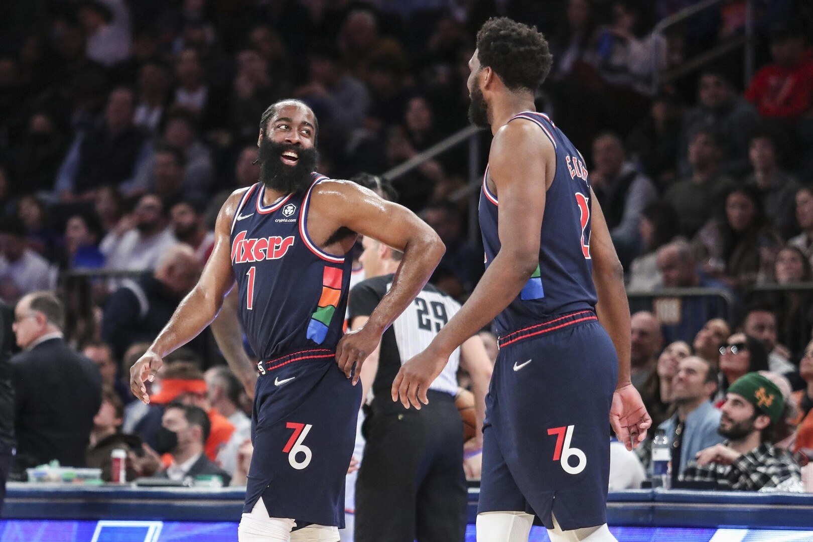 NBA. Utah verslaat Suns in topper, Embiid en Harden loodsen ...
