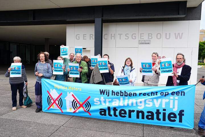 Fluvius daagt Philip (67) voor de rechter omdat hij een digitale meter ...