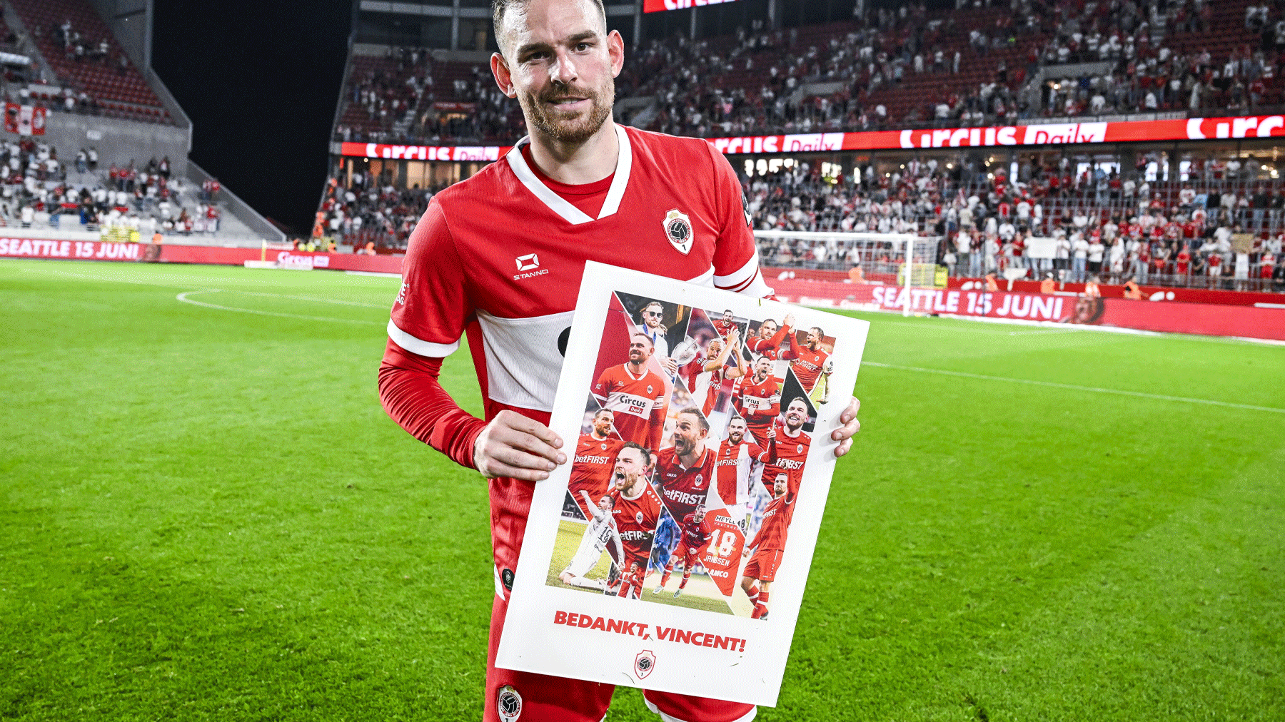 Vincent Janssen neemt met heldenstatus afscheid en lonkt naar nieuwe ...