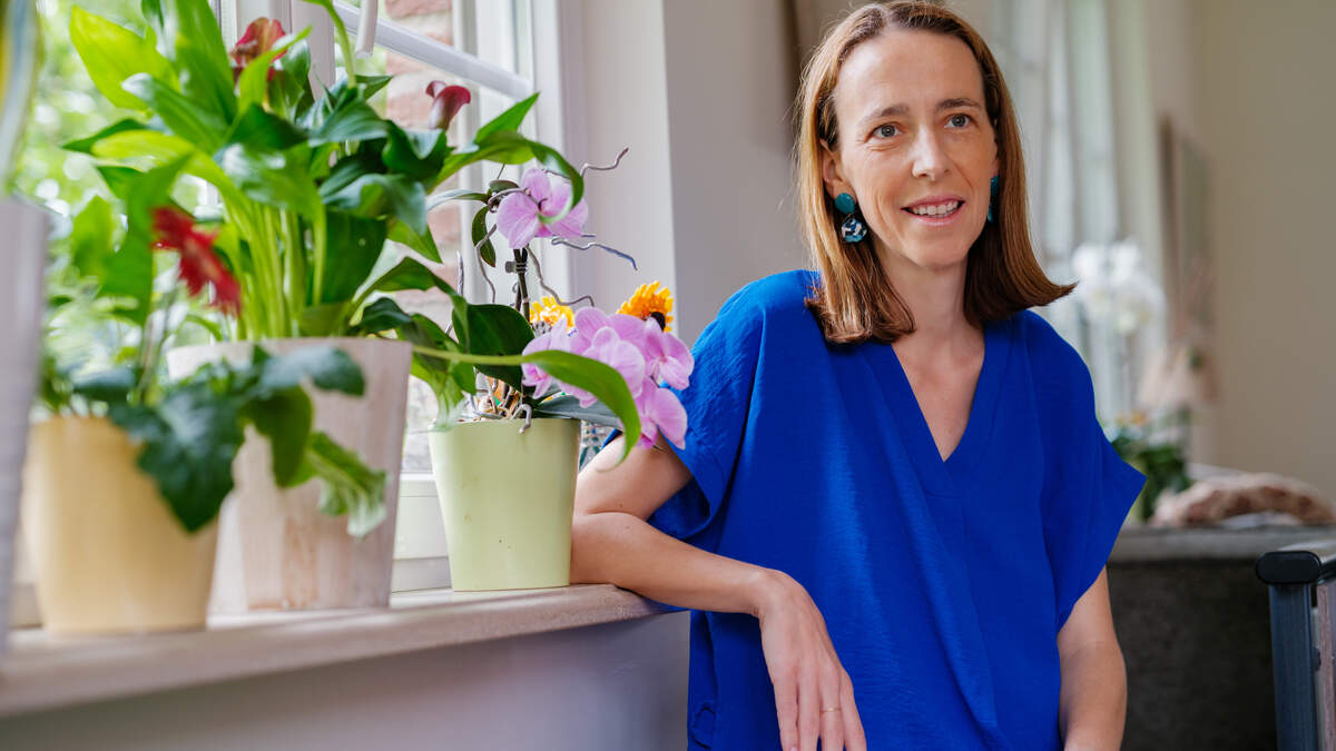 Eline (39) heeft ongeneeslijke kanker, maar zamelt toch geld in: “Voor ...