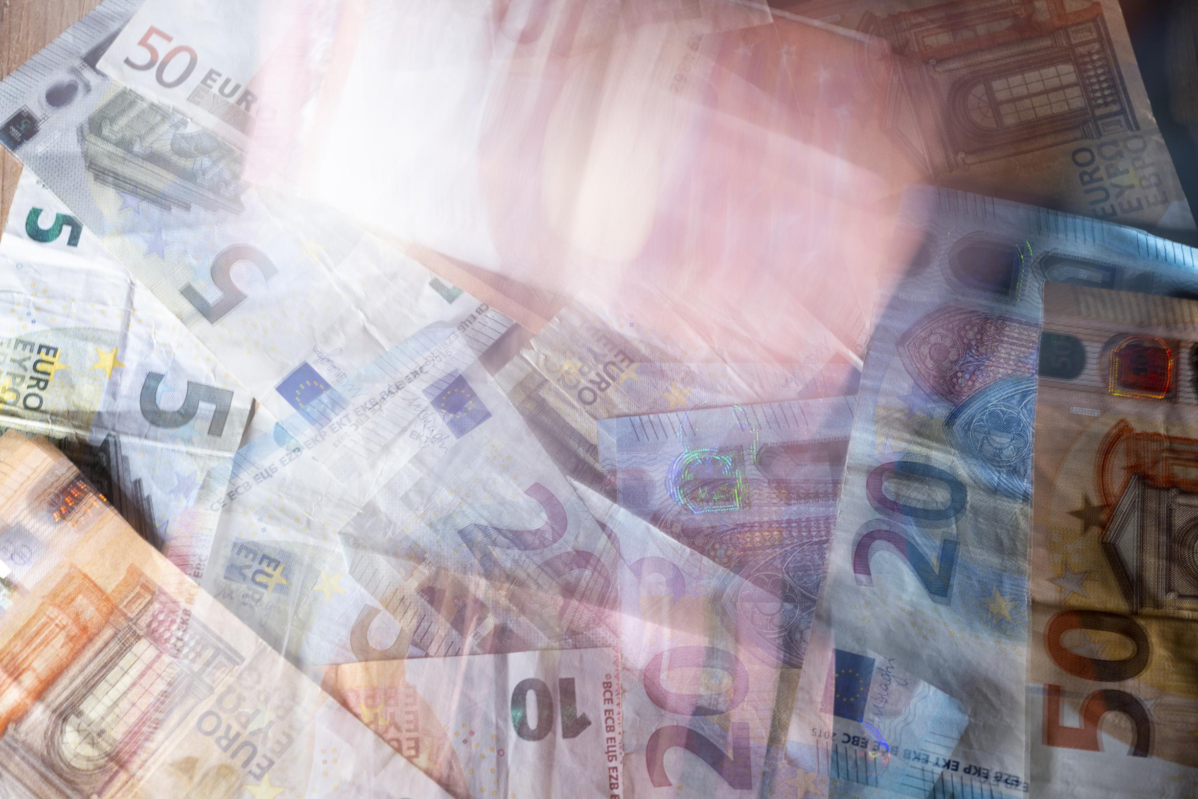 Voor ruim 73,5 miljoen euro ingeschreven op nieuwe staatsbons na eerste ...