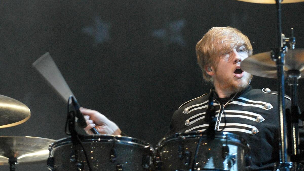Drummer van ‘My chemical romance’ dood aangetroffen | Nieuwsblad