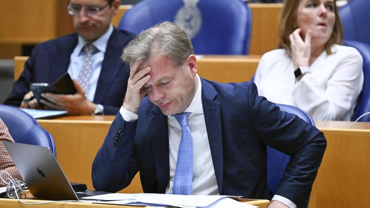 De rijzende ster van de Nederlandse politiek, tot hij een kapitale fout ...