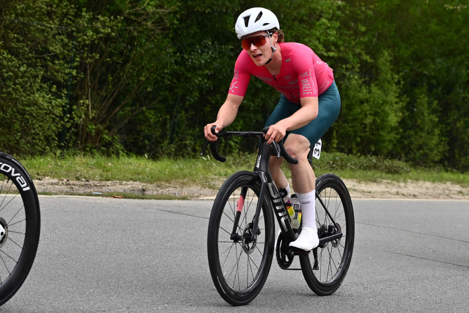 Yentl Vandevelde timmert aan weg terug naar peloton:“Tegen Heusden ...