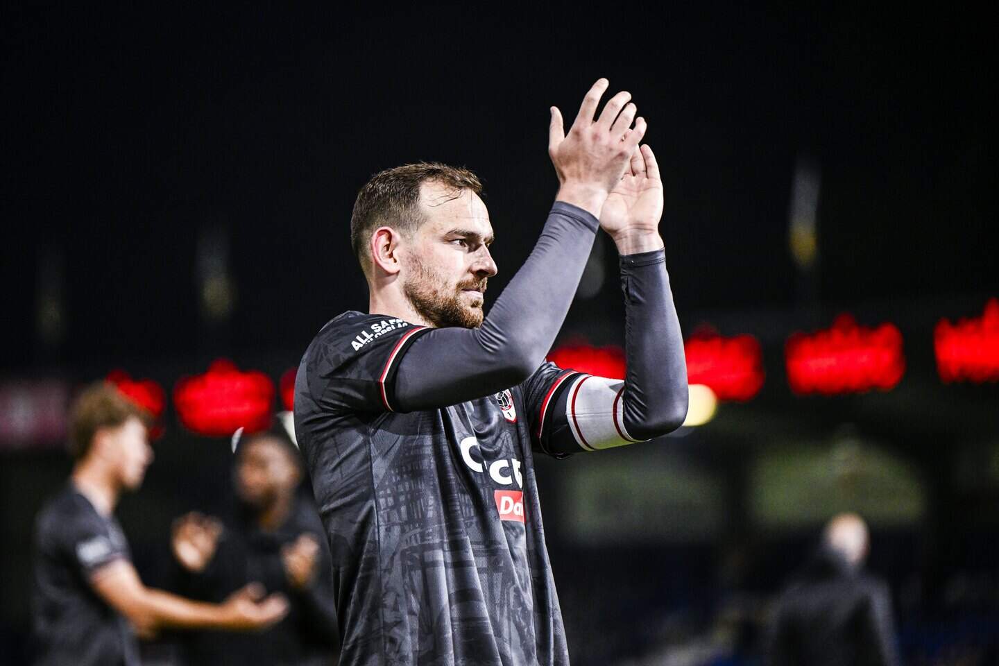 Marc Overmars bevestigt het afscheid van Vincent Janssen bij Antwerp ...
