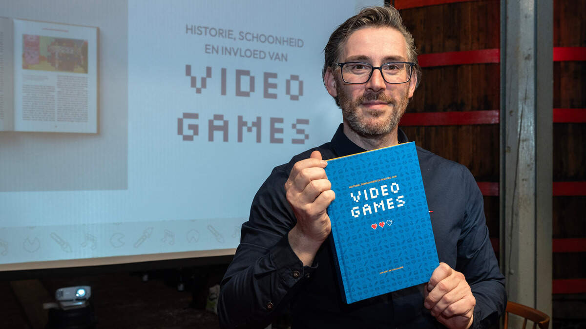Comedian Jan-Bart (45) lanceert boek over videogames: “Ze spelen veel ...