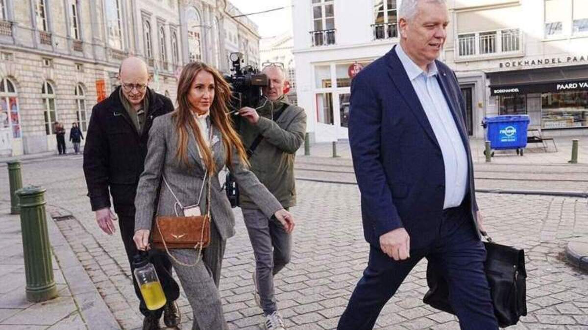 Thuisverpleegkundige Stefanie Sander moet geen enkelband meer dragen | GVA
