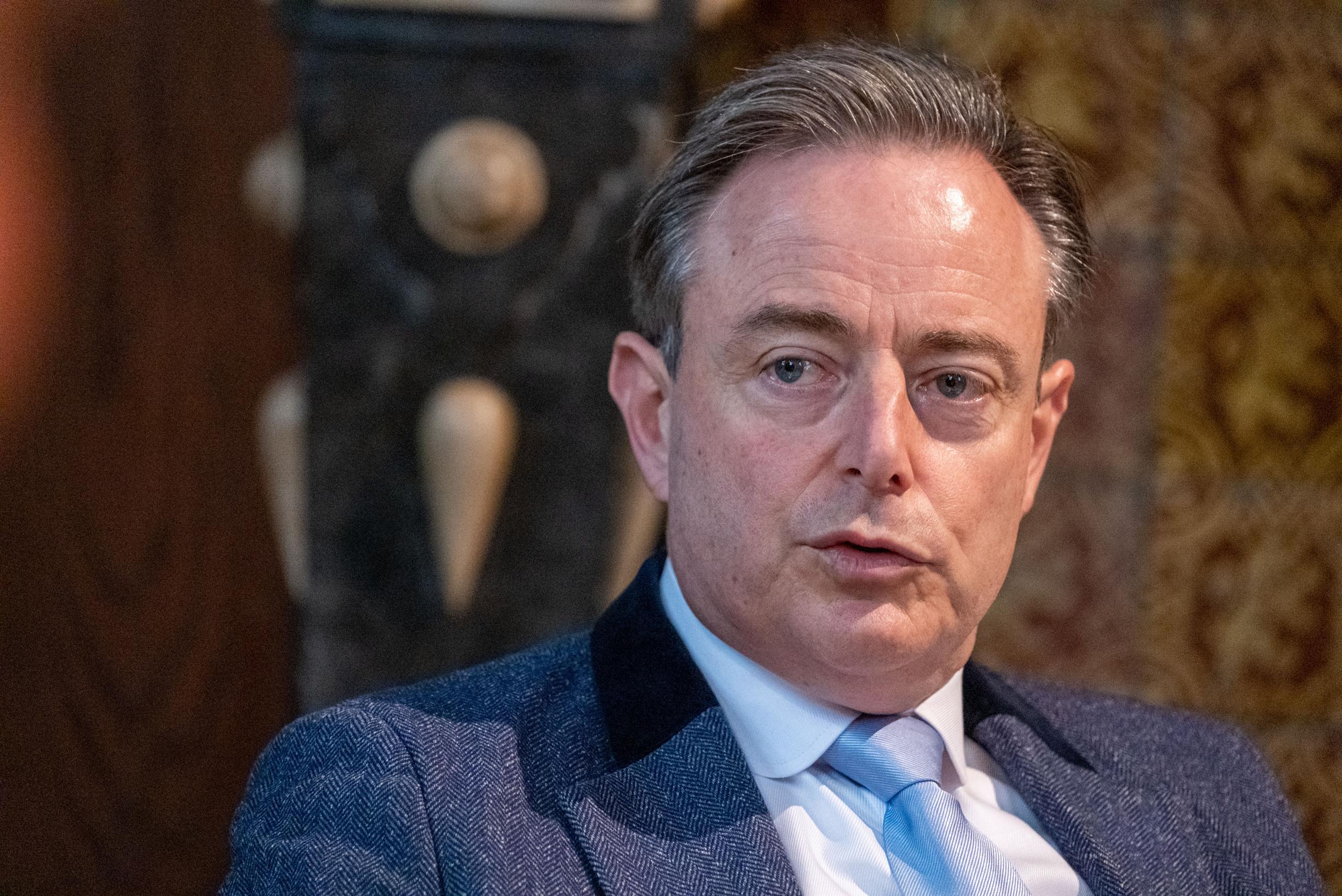 De Wever (N-VA) sluit regering met Vlaams Belang niet uit: “Als je mij ...