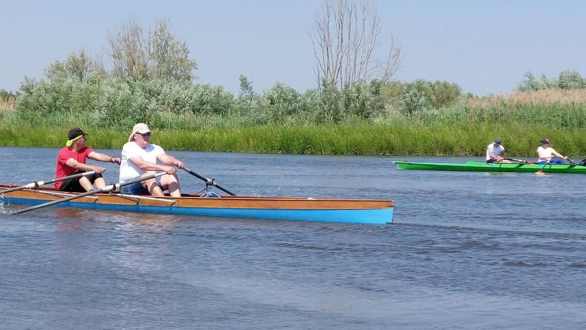 Marc (63) zet schouders onder roeiteam: “De Schelde is nooit eerder ...
