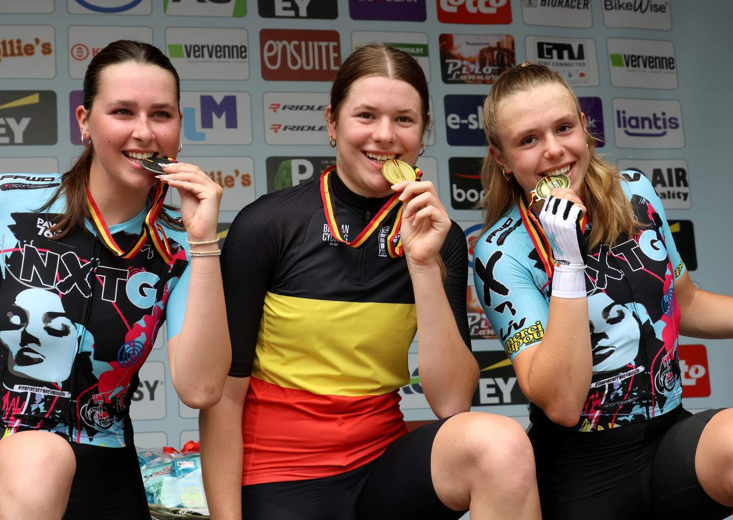 Jana Gevers scoort hattrick op BK voor meisjes-junioren in Rollegem ...